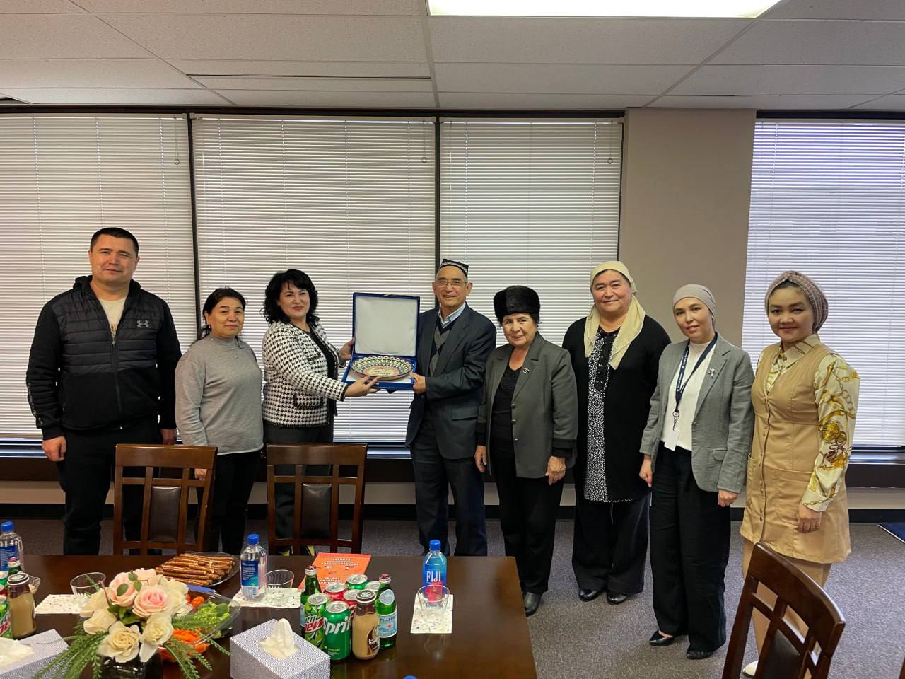 A MEETING WAS HELD AT THE UZBEK-AMERICAN SOCIETY OF COMPATRIOTS IN BROOKLYN - FLEDU.UZ